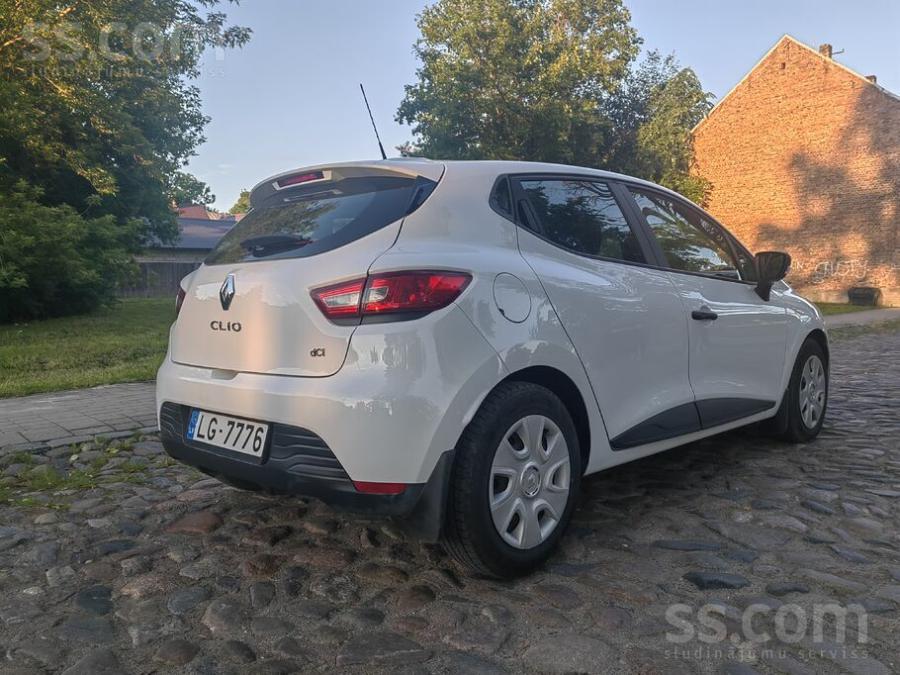White Renault Clio 2013 in Jelgava, with an engine capacity of 1.50 L and mileage of 156 thousand km for 4199 €, photo 5 on AUTOMOTO.COM.LV