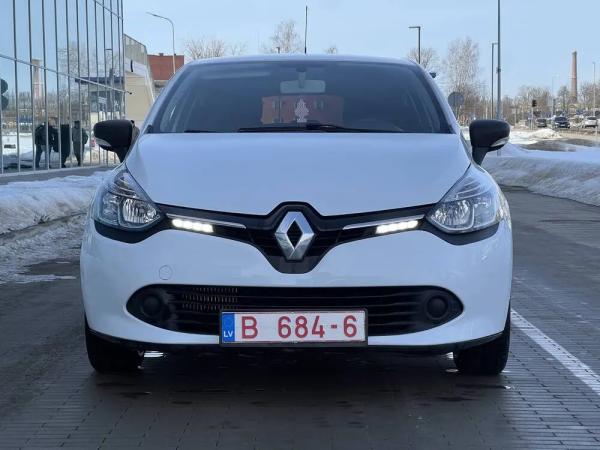 White Renault Clio 2013 in Rezekne, with an engine capacity of 1.50 L and mileage of 142 thousand km for 4950 €, photo 1 on AUTOMOTO.COM.LV
