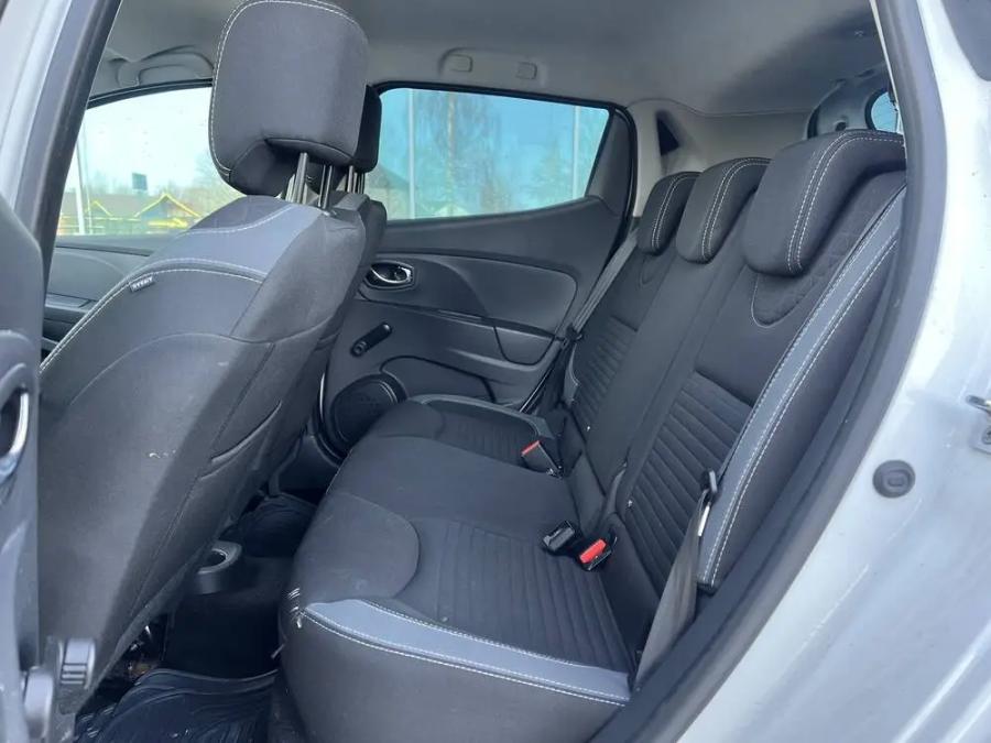 Balts Renault Clio 2013 Rēzekne, ar dzinēja tilpumu 1.50 L un nobraukumu 142 tūkst. km par 4950 €, foto 12 vietnē AUTOMOTO.COM.LV