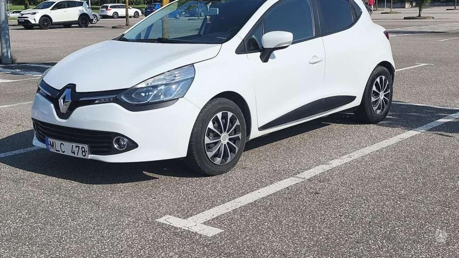 Balts Renault Clio 2013 Panevēža, ar dzinēja tilpumu 1.50 L un nobraukumu 190 tūkst. km par 2900 €, foto 11 vietnē AUTOMOTO.COM.LV