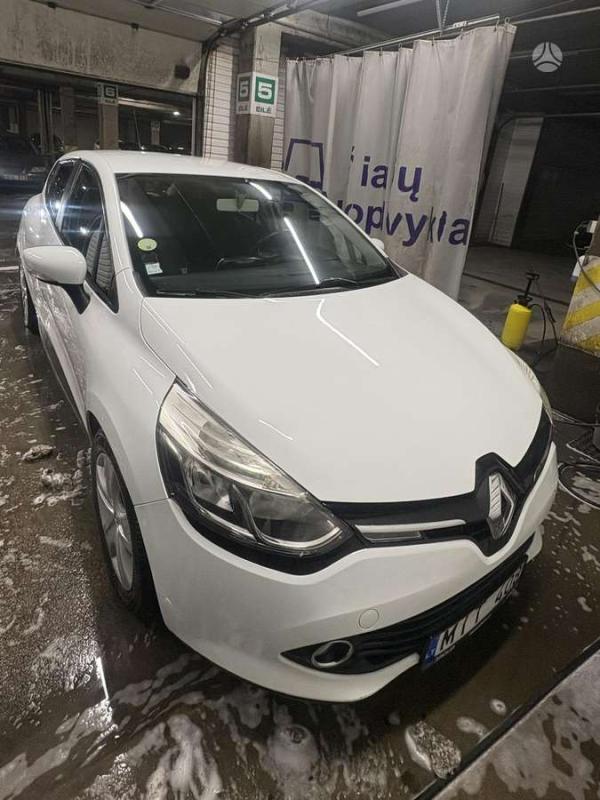 Balts Renault Clio 2014 Šauļi, ar dzinēja tilpumu 1.46 L un nobraukumu 263 tūkst. km par 3500 €, foto 1 vietnē AUTOMOTO.COM.LV