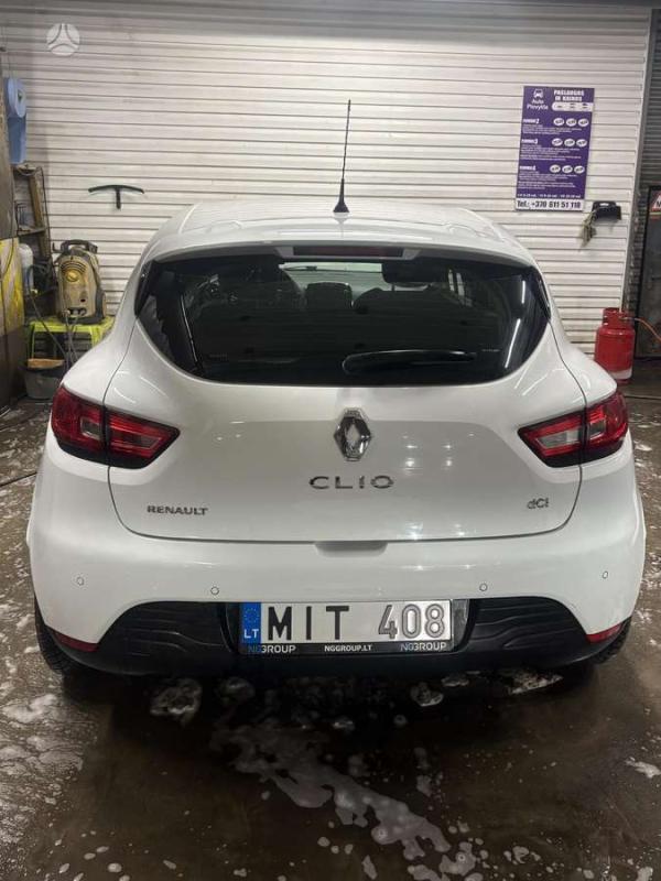 Balts Renault Clio 2014 Šauļi, ar dzinēja tilpumu 1.46 L un nobraukumu 263 tūkst. km par 3500 €, foto 3 vietnē AUTOMOTO.COM.LV