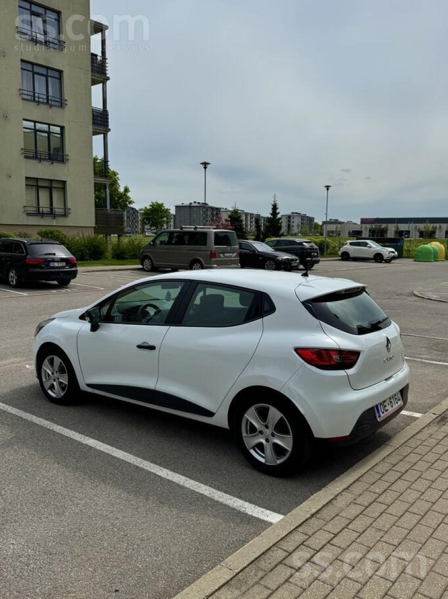Balts Renault Clio 2014 Rīga, ar dzinēja tilpumu 1.50 L un nobraukumu 357 tūkst. km par 3000 €, foto 3 vietnē AUTOMOTO.COM.LV