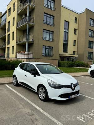 Balts Renault Clio 2014 Rīga, ar dzinēja tilpumu 1.50 L un nobraukumu 357 tūkst. km par 3000 €, foto 4 vietnē AUTOMOTO.COM.LV