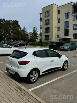 Balts Renault Clio 2014 Rīga, ar dzinēja tilpumu 1.50 L un nobraukumu 357 tūkst. km par 3000 €, foto 5 vietnē AUTOMOTO.COM.LV