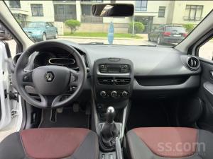 Balts Renault Clio 2014 Rīga, ar dzinēja tilpumu 1.50 L un nobraukumu 357 tūkst. km par 3000 €, foto 6 vietnē AUTOMOTO.COM.LV