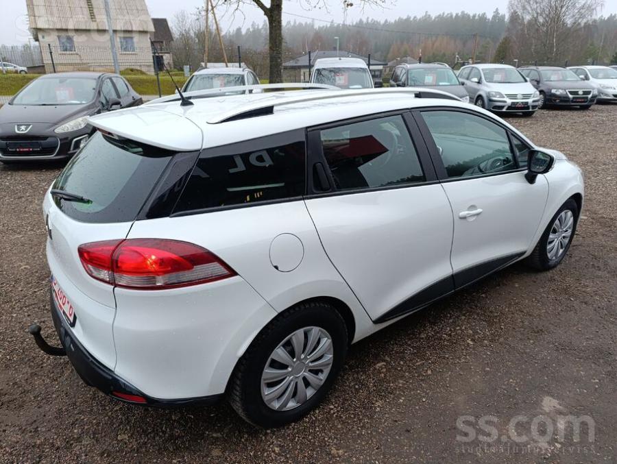 White Renault Clio 2015 in Valmiera, with an engine capacity of 1.50 L and mileage of 259 thousand km for 5550 €, photo 6 on AUTOMOTO.COM.LV
