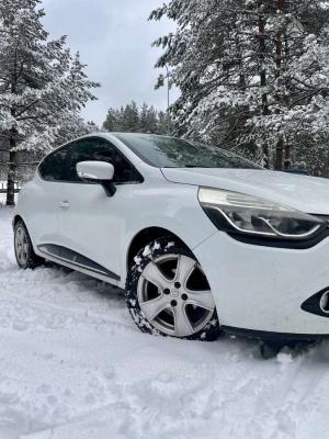 Balts Renault Clio 2015 Viļņa, ar dzinēja tilpumu 1.46 L un nobraukumu 255 tūkst. km par 3750 €, foto 4 vietnē AUTOMOTO.COM.LV