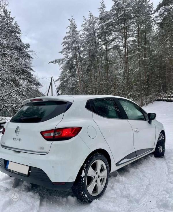 Balts Renault Clio 2015 Viļņa, ar dzinēja tilpumu 1.46 L un nobraukumu 255 tūkst. km par 3750 €, foto 7 vietnē AUTOMOTO.COM.LV
