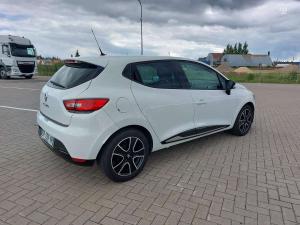 White Renault Clio 2015 in Taurage, with an engine capacity of 1.20 L and mileage of 126 thousand km for 5600 €, photo 11 on AUTOMOTO.COM.LV