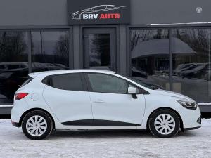 White Renault Clio 2016 in Kedainiai, with an engine capacity of 0.90 L and mileage of 152 thousand km for 4750 €, photo 6 on AUTOMOTO.COM.LV