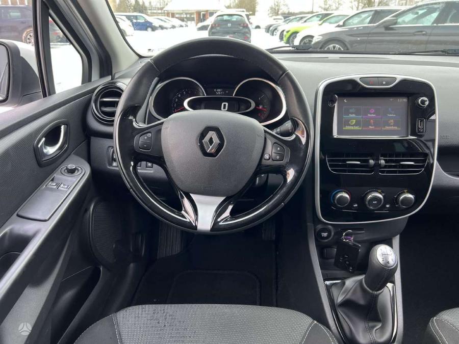 White Renault Clio 2016 in Kedainiai, with an engine capacity of 0.90 L and mileage of 152 thousand km for 4750 €, photo 26 on AUTOMOTO.COM.LV