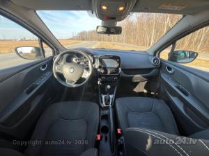 White Renault Clio 2018 in Tallinn, with an engine capacity of 1.20 L and mileage of 166 thousand km for 6000 €, photo 9 on AUTOMOTO.COM.LV