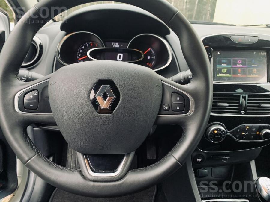 White Renault Clio 2019 in Riga, with an engine capacity of 1.00 L and mileage of 31 thousand km for 7200 €, photo 6 on AUTOMOTO.COM.LV