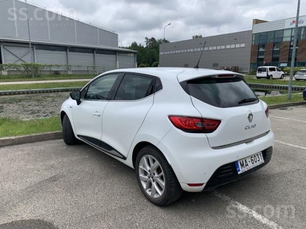 Balts Renault Clio 2019 Rīga, ar dzinēja tilpumu 1.00 L un nobraukumu 31 tūkst. km par 7200 €, foto 10 vietnē AUTOMOTO.COM.LV