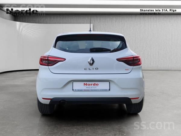 White Renault Clio 2020 in Riga, with an engine capacity of 1.00 L and mileage of 40 thousand km for 9980 €, photo 3 on AUTOMOTO.COM.LV