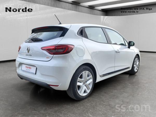 White Renault Clio 2020 in Riga, with an engine capacity of 1.00 L and mileage of 40 thousand km for 9980 €, photo 4 on AUTOMOTO.COM.LV