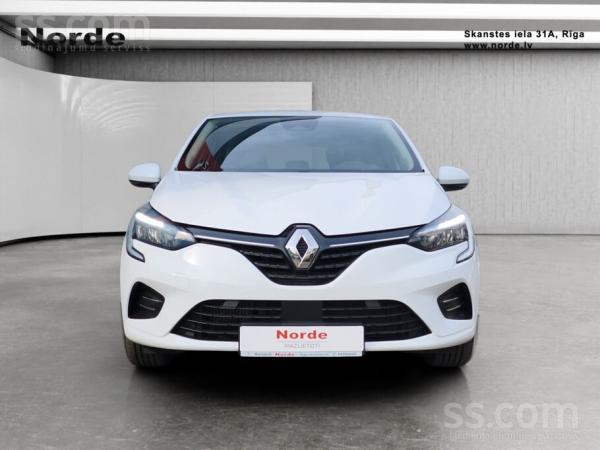 White Renault Clio 2020 in Riga, with an engine capacity of 1.00 L and mileage of 40 thousand km for 9980 €, photo 6 on AUTOMOTO.COM.LV