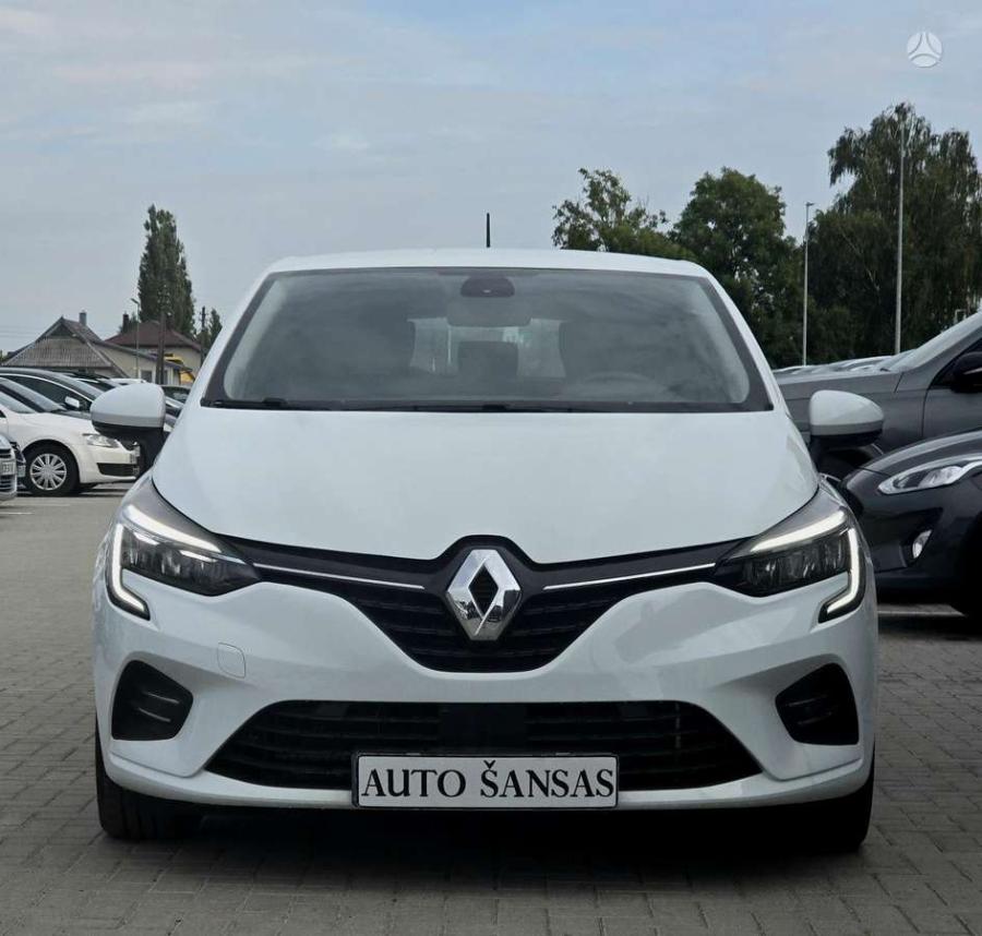 White Renault Clio 2020 in Taurage, with an engine capacity of 1.46 L and mileage of 130 thousand km for 7400 €, photo 4 on AUTOMOTO.COM.LV