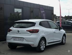 White Renault Clio 2020 in Taurage, with an engine capacity of 1.46 L and mileage of 130 thousand km for 7400 €, photo 9 on AUTOMOTO.COM.LV