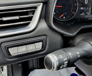 White Renault Clio 2020 in Taurage, with an engine capacity of 1.46 L and mileage of 130 thousand km for 7400 €, photo 20 on AUTOMOTO.COM.LV