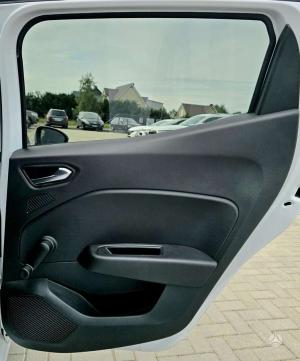 White Renault Clio 2020 in Taurage, with an engine capacity of 1.46 L and mileage of 130 thousand km for 7400 €, photo 32 on AUTOMOTO.COM.LV