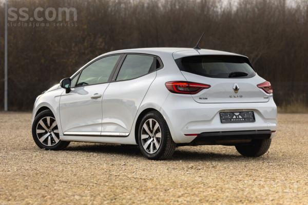 Balts Renault Clio 2021 Jelgava, ar dzinēja tilpumu 1.60 L un nobraukumu 0 tūkst. km par 13000 €, foto 5 vietnē AUTOMOTO.COM.LV