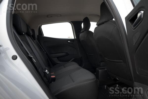 Balts Renault Clio 2021 Jelgava, ar dzinēja tilpumu 1.60 L un nobraukumu 0 tūkst. km par 13000 €, foto 9 vietnē AUTOMOTO.COM.LV