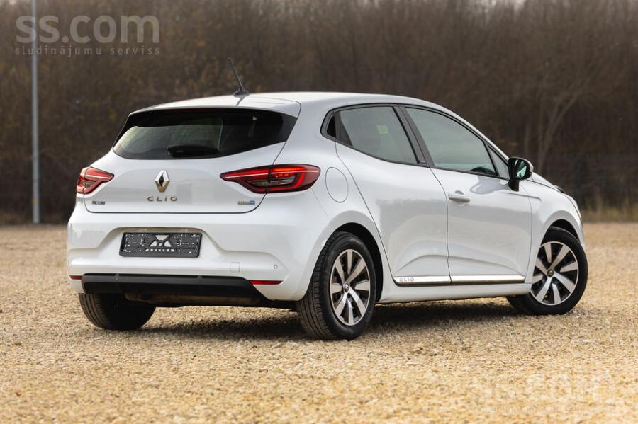 Balts Renault Clio 2021 Jelgava, ar dzinēja tilpumu 1.60 L un nobraukumu 0 tūkst. km par 12500 €, foto 8 vietnē AUTOMOTO.COM.LV