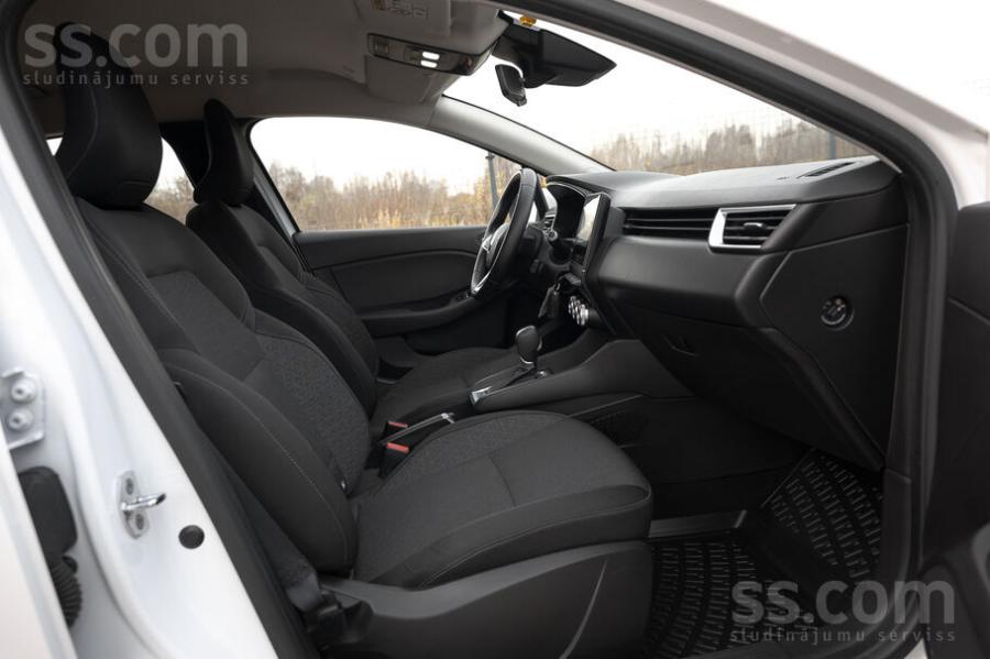 Balts Renault Clio 2021 Jelgava, ar dzinēja tilpumu 1.60 L un nobraukumu 0 tūkst. km par 12500 €, foto 11 vietnē AUTOMOTO.COM.LV