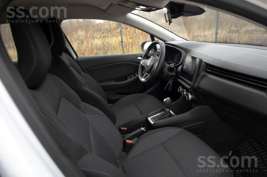 Balts Renault Clio 2021 Jelgava, ar dzinēja tilpumu 1.60 L un nobraukumu 0 tūkst. km par 12500 €, foto 12 vietnē AUTOMOTO.COM.LV
