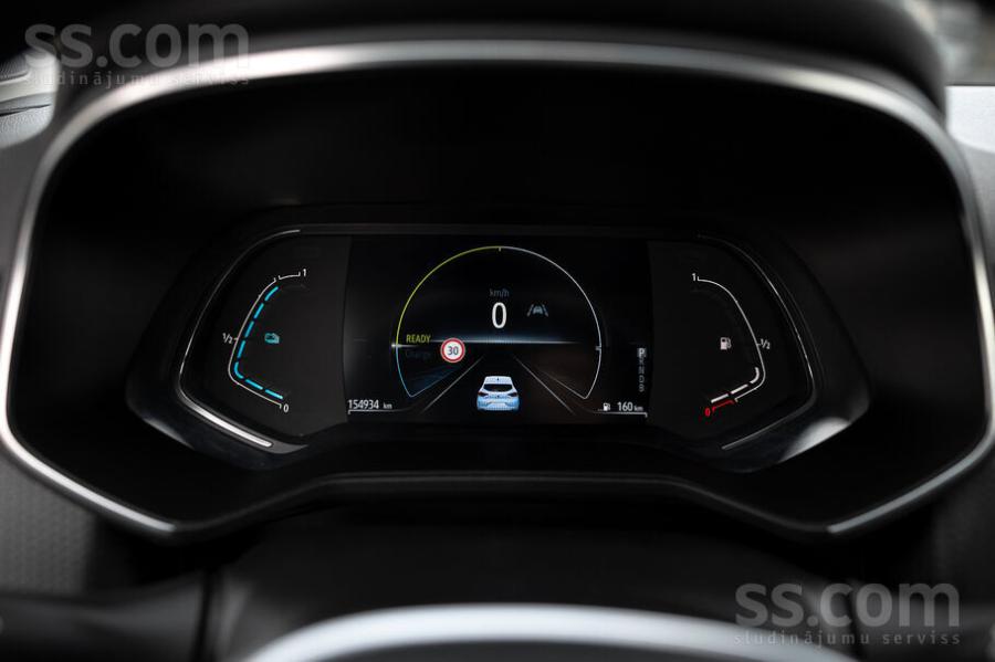 Balts Renault Clio 2021 Jelgava, ar dzinēja tilpumu 1.60 L un nobraukumu 0 tūkst. km par 12500 €, foto 19 vietnē AUTOMOTO.COM.LV