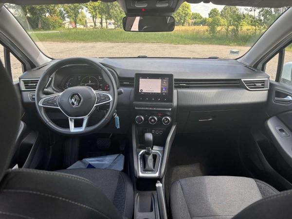 Balts Renault Clio 2021 Tauragė, ar dzinēja tilpumu 1.60 L un nobraukumu 31 tūkst. km par 9900 €, foto 9 vietnē AUTOMOTO.COM.LV