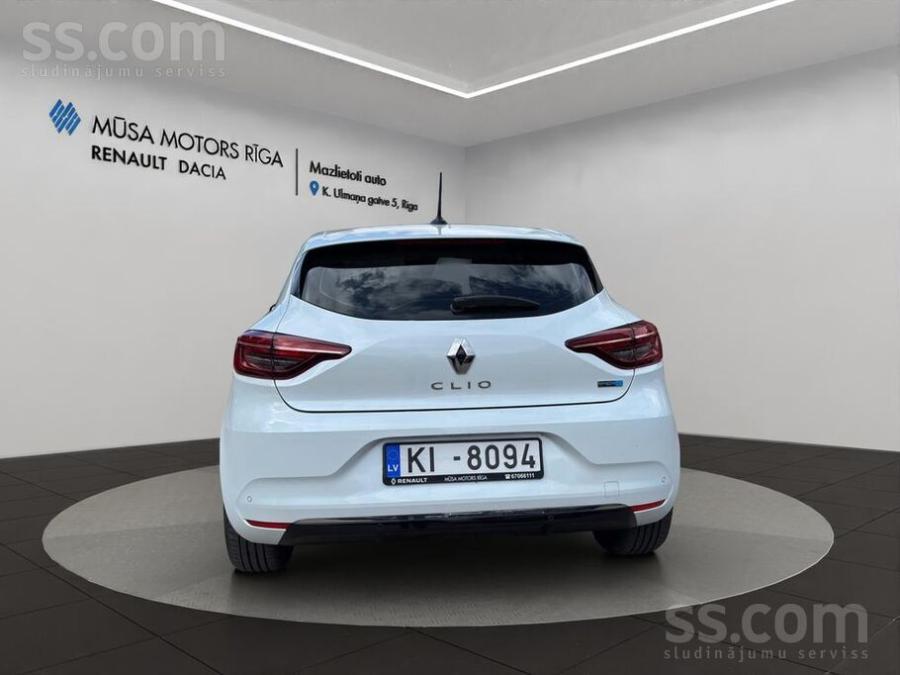 Balts Renault Clio 2021 Rīga, ar dzinēja tilpumu 1.60 L un nobraukumu 30 tūkst. km par 14995 €, foto 6 vietnē AUTOMOTO.COM.LV
