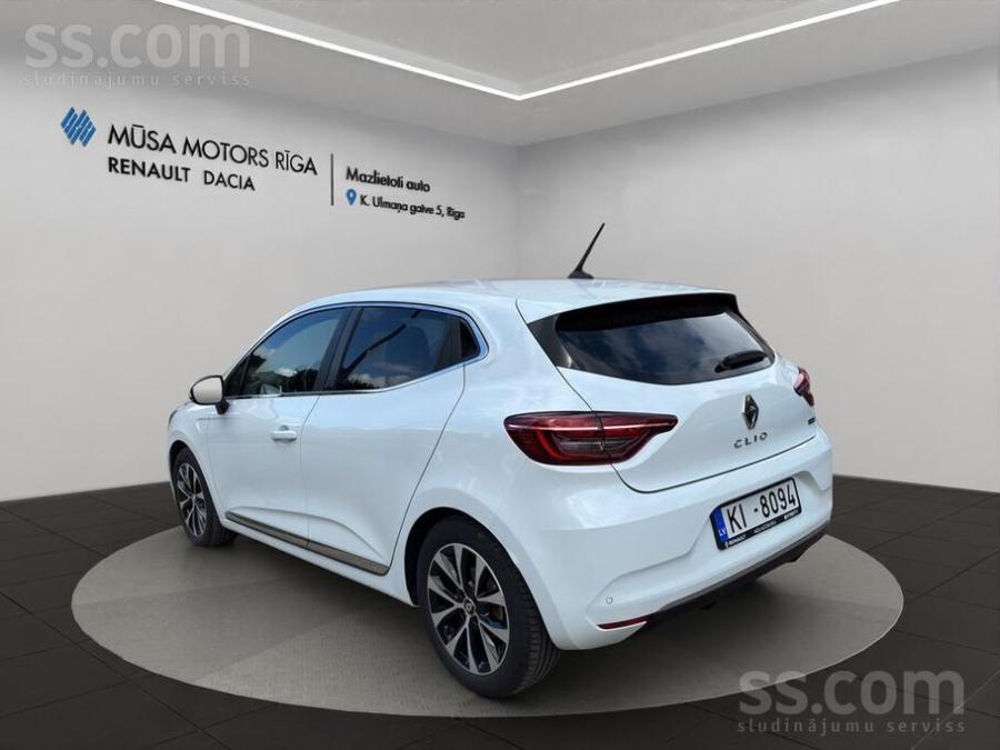Balts Renault Clio 2021 Rīga, ar dzinēja tilpumu 1.60 L un nobraukumu 30 tūkst. km par 14995 €, foto 7 vietnē AUTOMOTO.COM.LV