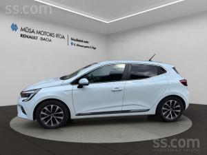 Balts Renault Clio 2021 Rīga, ar dzinēja tilpumu 1.60 L un nobraukumu 30 tūkst. km par 14995 €, foto 9 vietnē AUTOMOTO.COM.LV