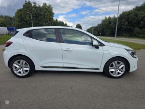 White Renault Clio 2021 in Taurage, with an engine capacity of 1.50 L and mileage of 260 thousand km for 6700 €, photo 3 on AUTOMOTO.COM.LV