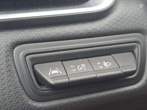 White Renault Clio 2021 in Taurage, with an engine capacity of 1.50 L and mileage of 260 thousand km for 6700 €, photo 10 on AUTOMOTO.COM.LV