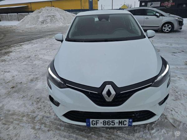 Balts Renault Clio 2022 Tauragė, ar dzinēja tilpumu 1.60 L un nobraukumu 47 tūkst. km par 11450 €, foto 1 vietnē AUTOMOTO.COM.LV
