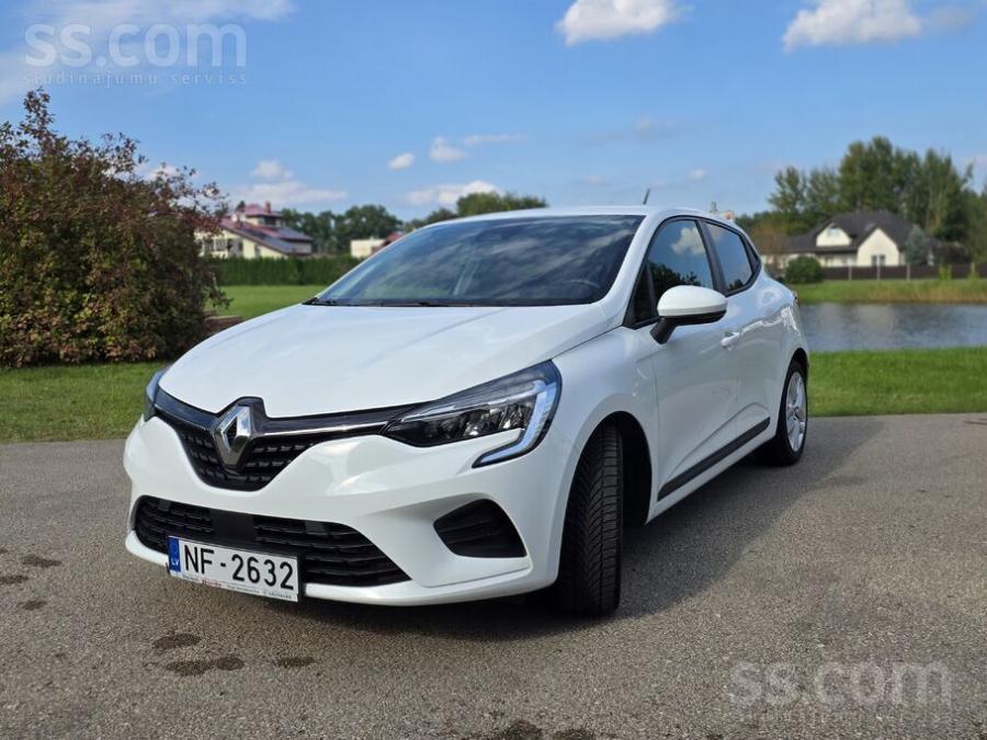 Balts Renault Clio 2022 Rīga, ar dzinēja tilpumu 1.00 L un nobraukumu 36 tūkst. km par 8700 €, foto 3 vietnē AUTOMOTO.COM.LV