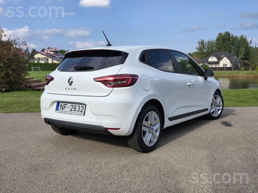 Balts Renault Clio 2022 Rīga, ar dzinēja tilpumu 1.00 L un nobraukumu 36 tūkst. km par 8700 €, foto 4 vietnē AUTOMOTO.COM.LV
