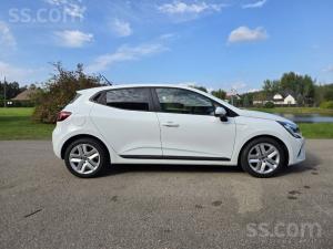 Balts Renault Clio 2022 Rīga, ar dzinēja tilpumu 1.00 L un nobraukumu 36 tūkst. km par 8700 €, foto 6 vietnē AUTOMOTO.COM.LV