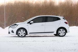White Renault Clio 2022 in Jelgava, with an engine capacity of 1.60 L and mileage of 0 thousand km for 12500 €, photo 5 on AUTOMOTO.COM.LV