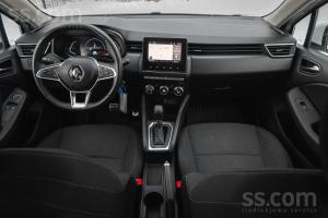 White Renault Clio 2022 in Jelgava, with an engine capacity of 1.60 L and mileage of 0 thousand km for 12500 €, photo 14 on AUTOMOTO.COM.LV