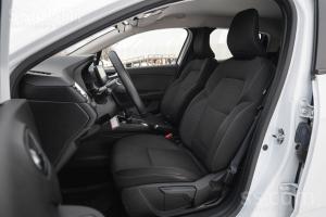 White Renault Clio 2022 in Jelgava, with an engine capacity of 1.60 L and mileage of 0 thousand km for 12500 €, photo 22 on AUTOMOTO.COM.LV