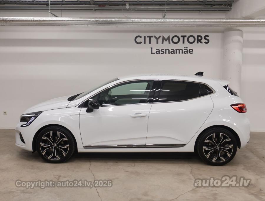 Balts Renault Clio 2022 Tallina, ar dzinēja tilpumu 1.00 L un nobraukumu 42 tūkst. km par 12900 €, foto 3 vietnē AUTOMOTO.COM.LV