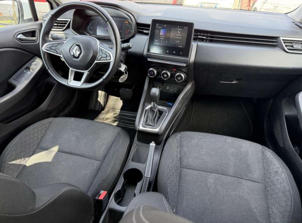 Balts Renault Clio 2022 Šauļi, ar dzinēja tilpumu 1.60 L un nobraukumu 83 tūkst. km par 8150 €, foto 9 vietnē AUTOMOTO.COM.LV