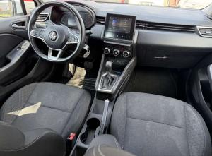 White Renault Clio 2022 in Siauliai, with an engine capacity of 1.60 L and mileage of 83 thousand km for 8150 €, photo 10 on AUTOMOTO.COM.LV