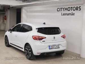 White Renault Clio 2022 in Tallinn, with an engine capacity of 1.00 L and mileage of 42 thousand km for 12900 €, photo 4 on AUTOMOTO.COM.LV