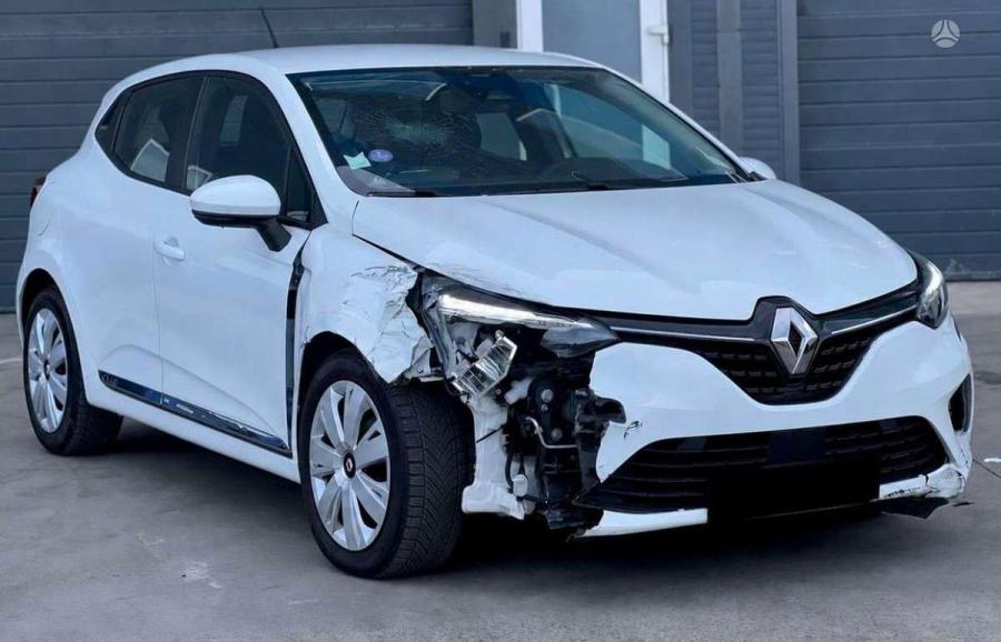 Balts Renault Clio 2022 Panevēža, ar dzinēja tilpumu 1.00 L un nobraukumu 50 tūkst. km par 4850 €, foto 3 vietnē AUTOMOTO.COM.LV